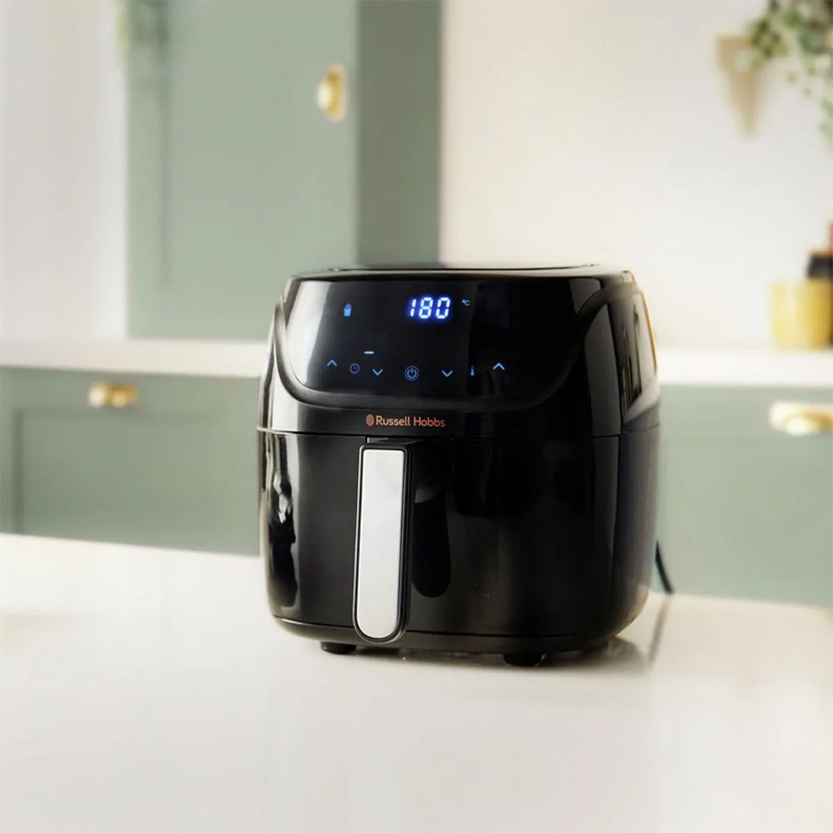 Russell Hobbs SatisFRY 4L Air Fryer 27160 A in Qatar